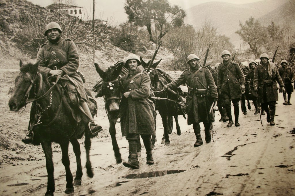 Από το “Αλαλά” των αρχαίων στο “Αέρα” του 1940 – η διαχρονική φωνή της ...